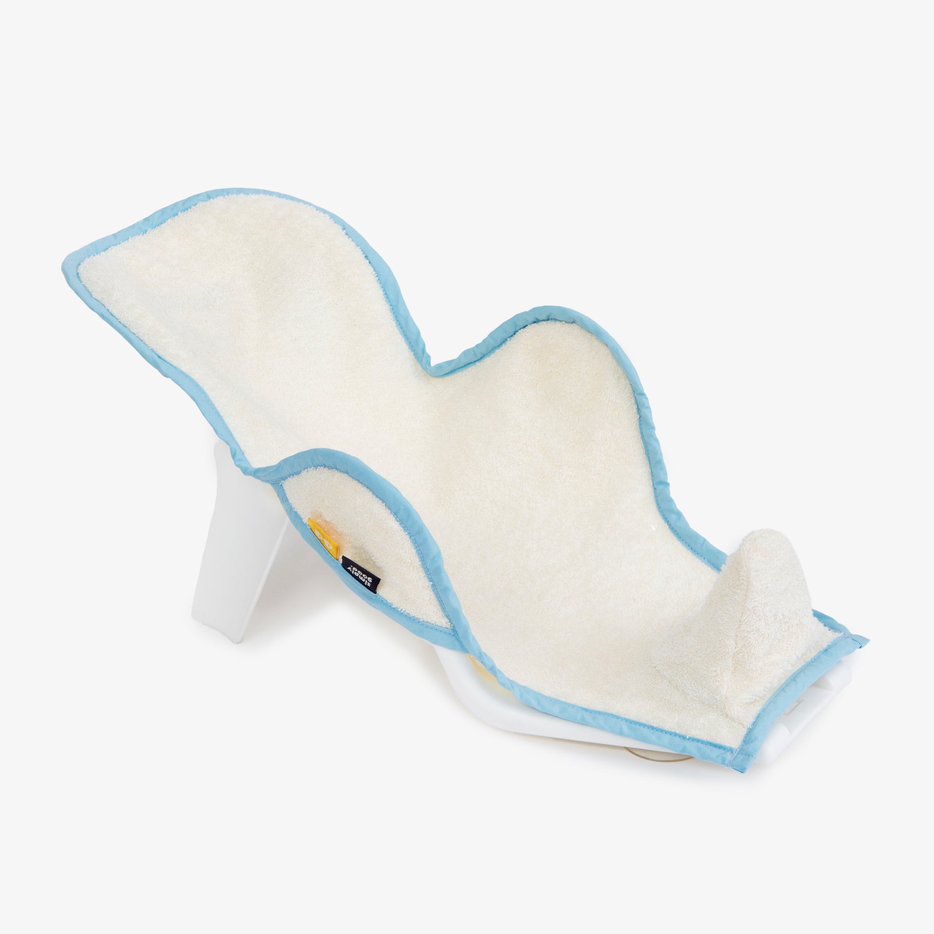 כיסוי למושב אמבטיה דפני לבן פס - תכלת – Shilav